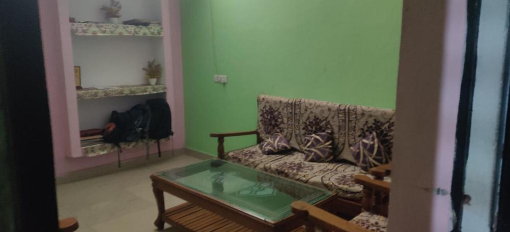 Up to 30% off - Mahewa Home Stay 2km from Mahakumbh with 3 Bedroom ...