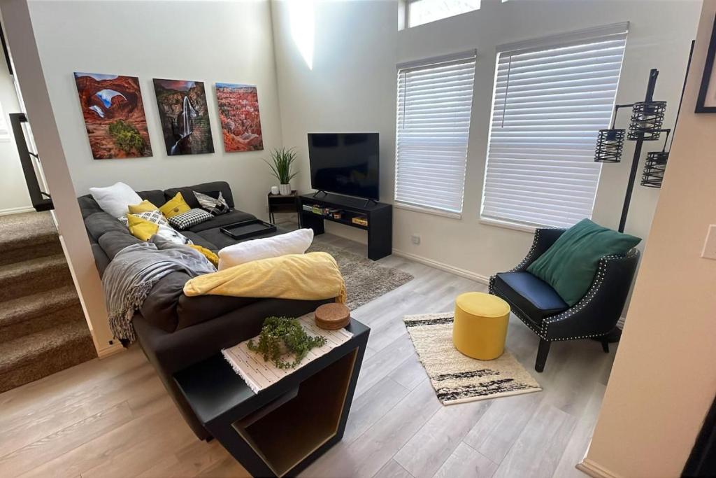 From $41pp - Scholar's Loft - Near University of Utah, Salt Lake City, UT
