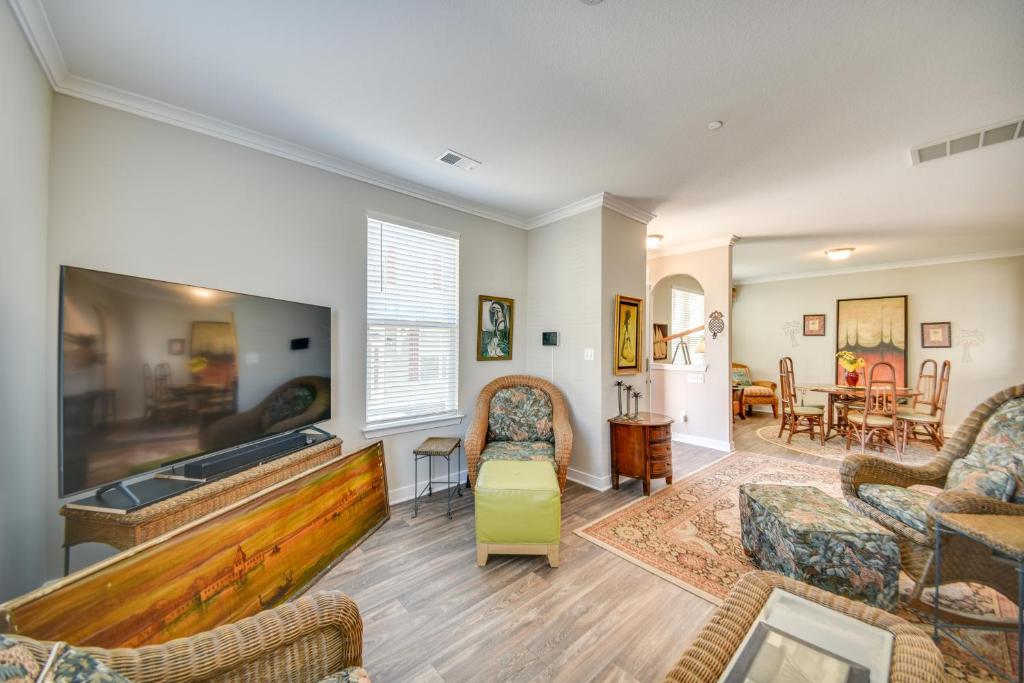 Hampton Condo By Convention Center and Coliseum, VA from $68