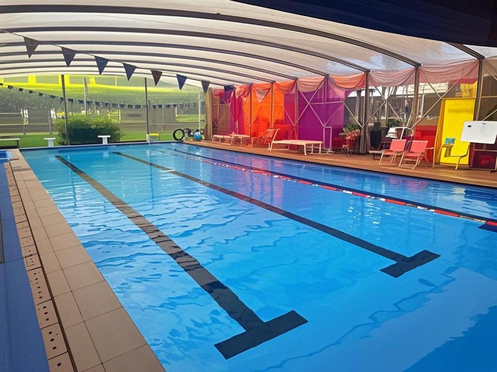 From $55 - Yufei high-altitude night view Huge-Screen Audiovisual Hotel ...