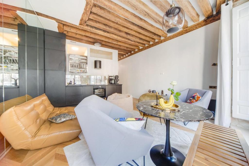 Paris Marais City Heart from €48pp - Book Now