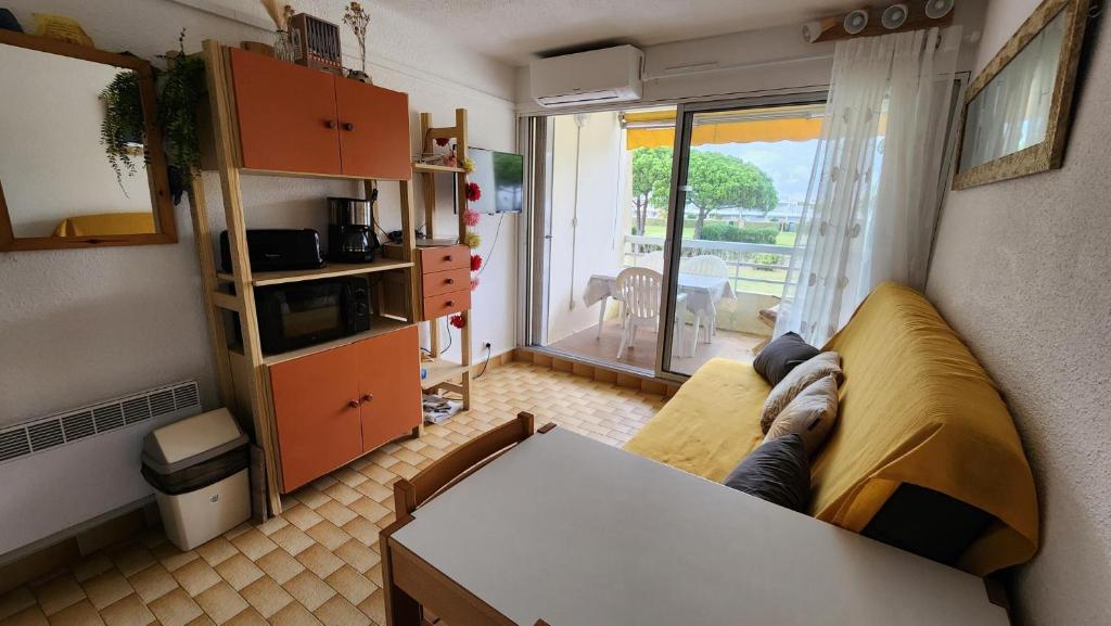 From €39pp - Sol-y-Days Lagune 2, studio Port Camargue Sud accès direct aux plages, Le Grau du Roi