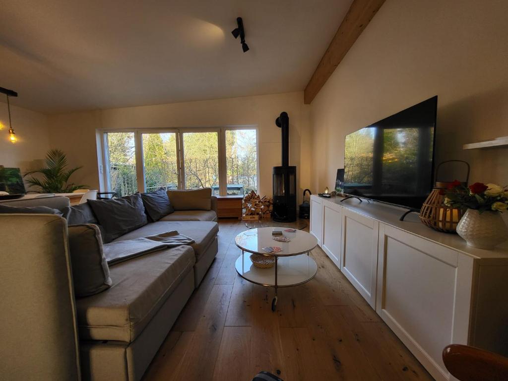 Paul&Peggy, Lilienthal from €40pp - Book Now