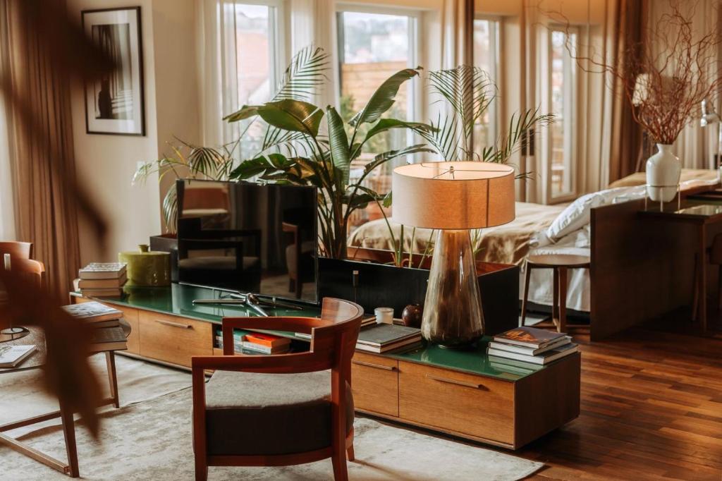 Artegianale Signature Penthouse, Braşov from $39pp - Book Now