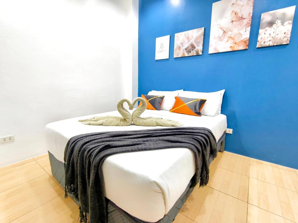 From $17 - Townhouse 4BR Unit 10 in La Guardia near IT Park Cebu City