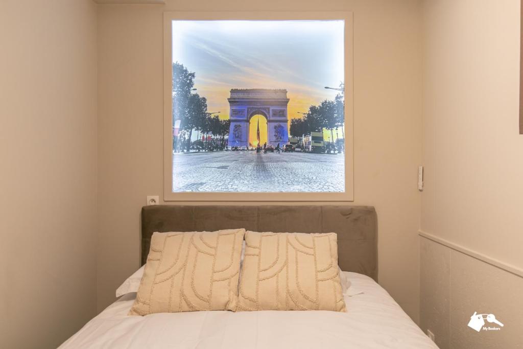 MBA - Splendide appartement Proche Marais, Paris from €39pp