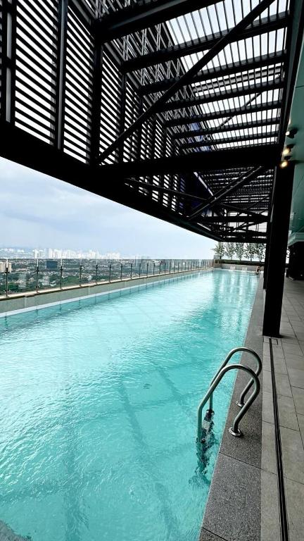 From $39pp - Mossaz 2paxs-5mins-IKEA 1Utama The Curve TTDI IPC Desa ...