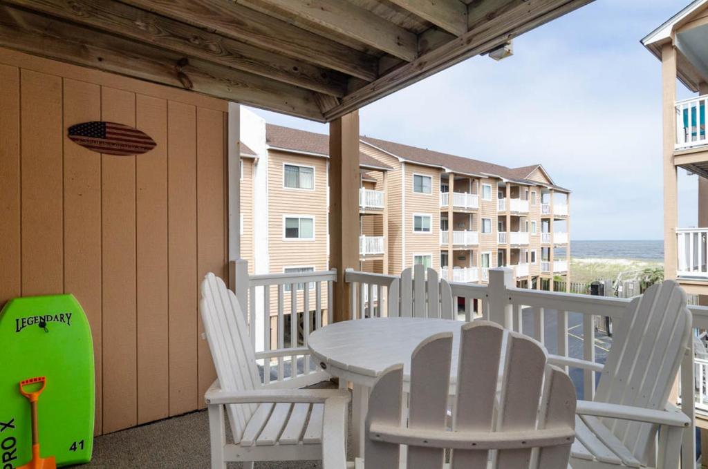 From $59pp - Sand Pebbles A13 by Bryant Real Estate, Carolina Beach, NC