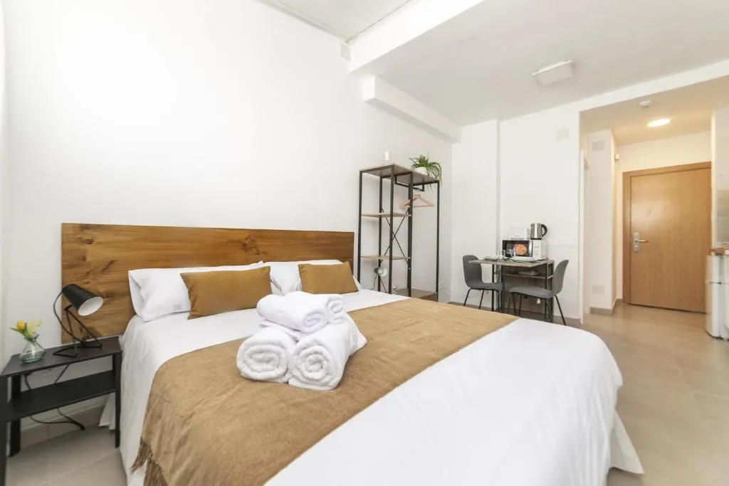 Deluxe XVI - Ferga Suites, Madrid from €57pp - Book Now