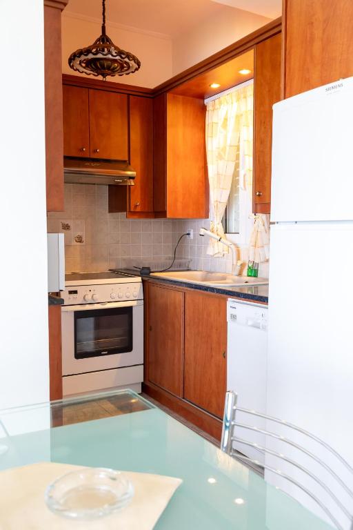 InstaView Tolo from €56pp - Book Now