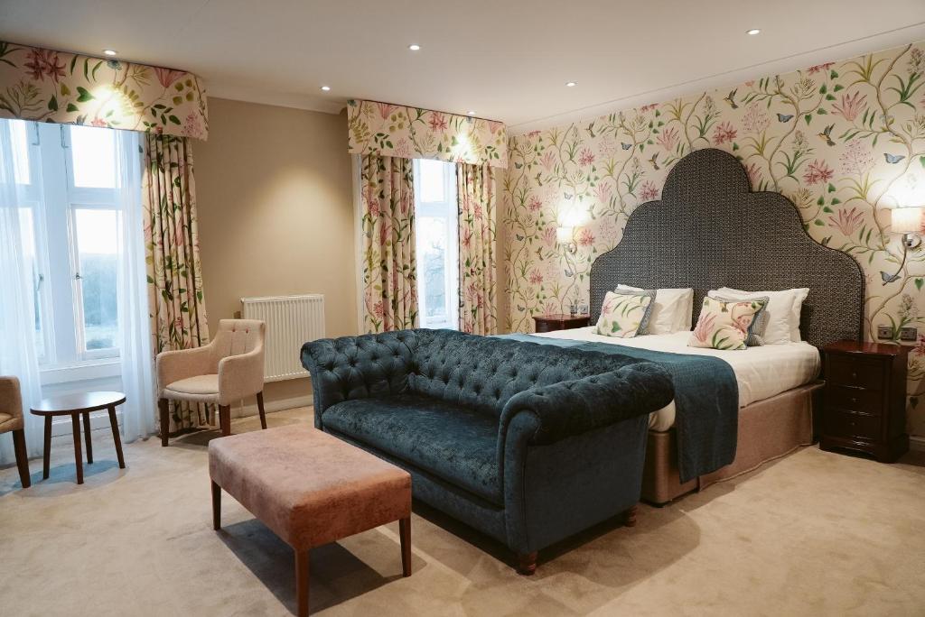 Warner Hotels - Studley Castle from £61 - Book Now