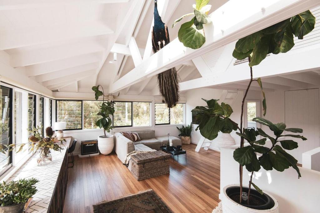 From $74 - The Black Ace Residence Heated Magnesium Pool Avalon Beach