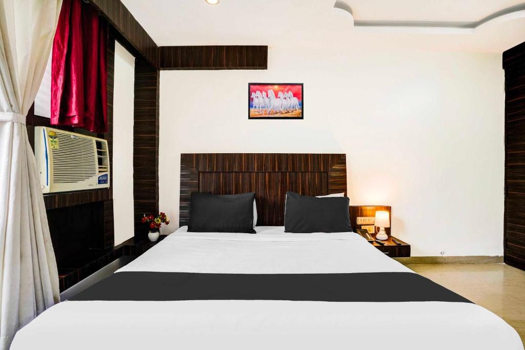 Hotel O Shirdi Shri Sai Baba Samadhi Mandir from $20