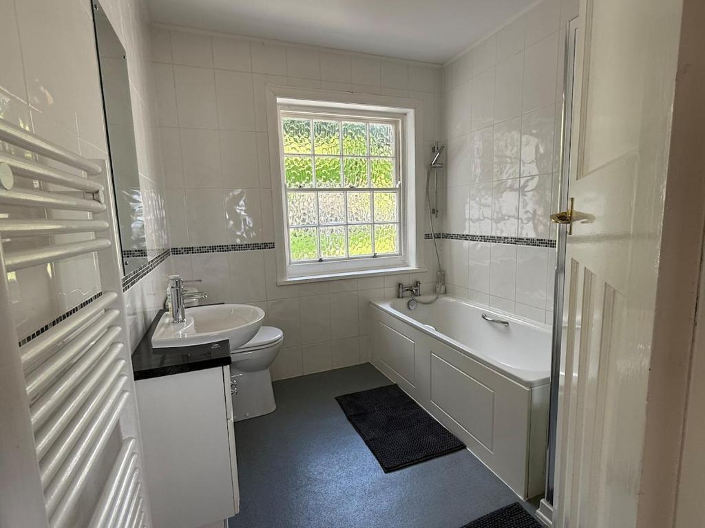 From £55pp - Benarth Lodge uniquely situated hideaway in Conwy