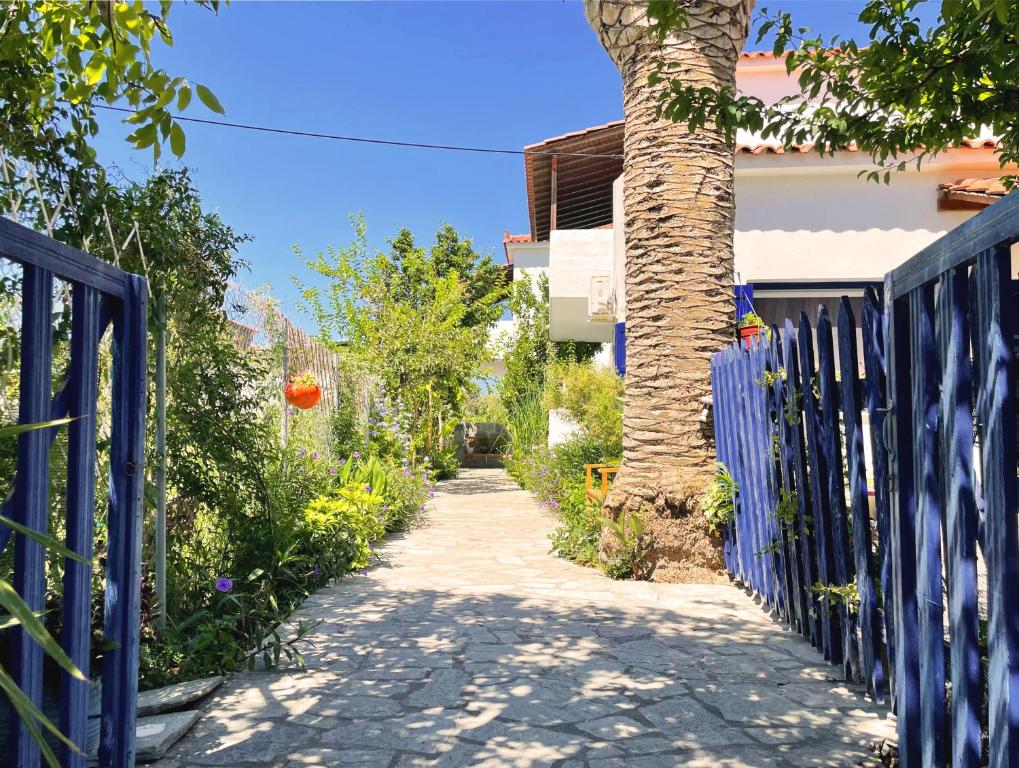 New Poseidon Apartments & Studios, Skala Eresou, Lesvos from €61