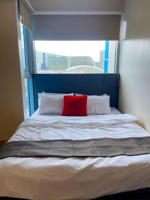 From $21 - Elegant 2 Bedroom Suite near Solaire, Okada, Manila