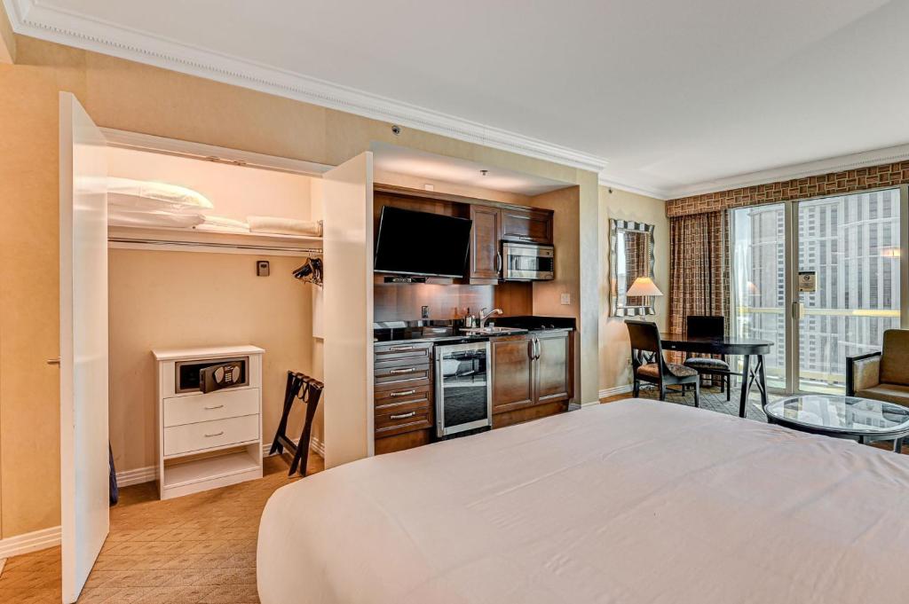 From $65 - Sierra Studio at MGM Signature Tower 1 with Balcony Strip ...