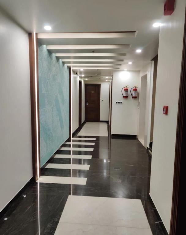 Hotel Emerald, Bhopal from $17 - Book Now