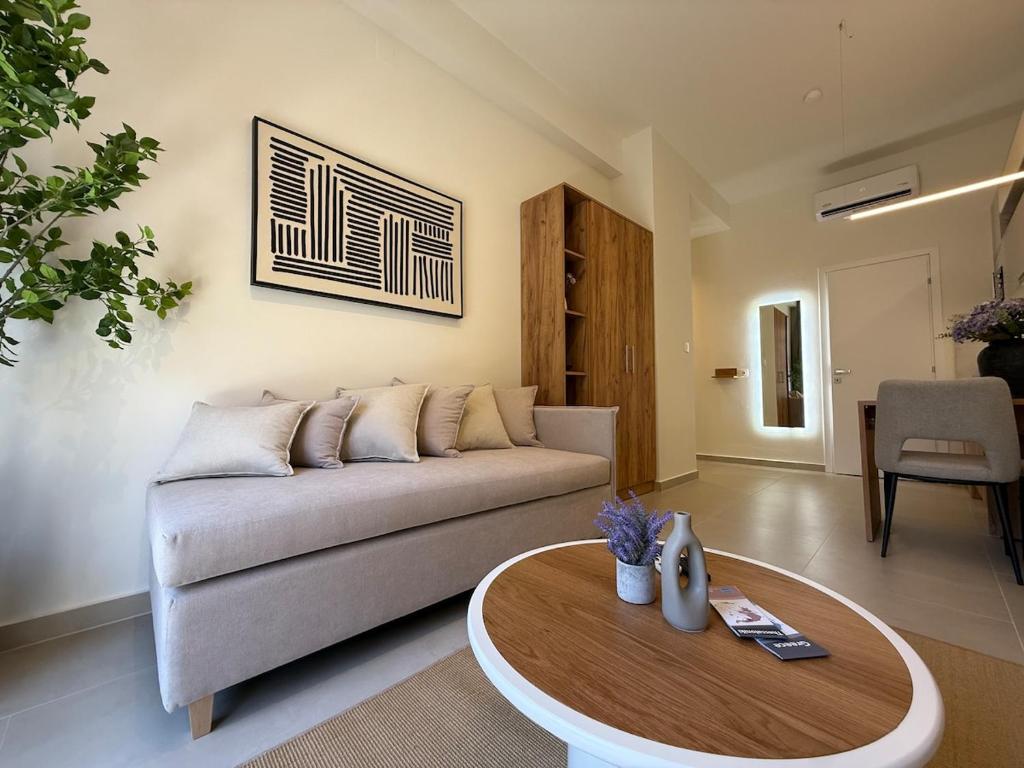 C2 Tsimiski, Thessaloniki from €51pp - Book Now