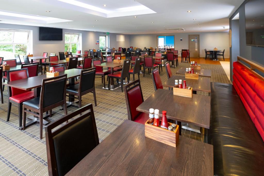 Holiday Inn Express Exeter East by IHG | Devon Guide