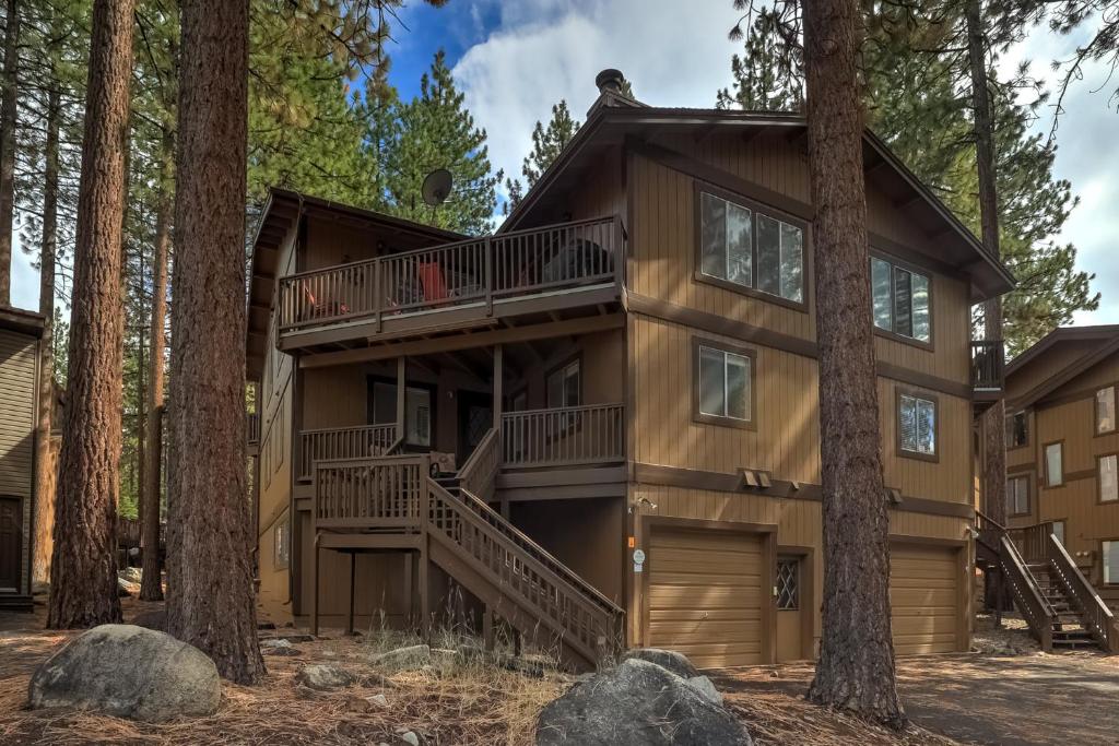 Family Fun Getaway - 3 Story Condo, Zephyr Cove, NV from $63