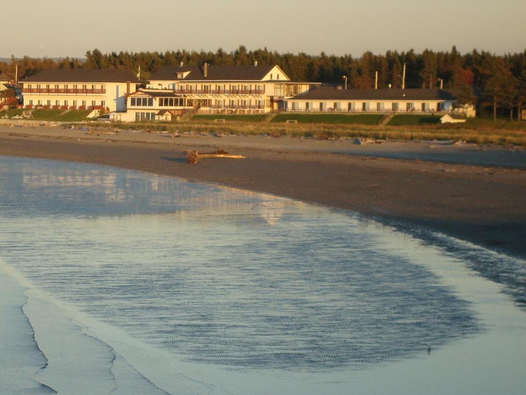 Hotel Motel Belle Plage, Matane (QC) | 2024 Updated Prices, Deals