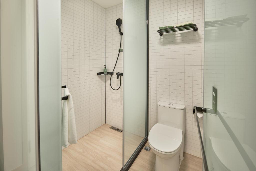 From $72 - Haiyou Hotel Beijing Wangfujing Xiehe Hospital Store