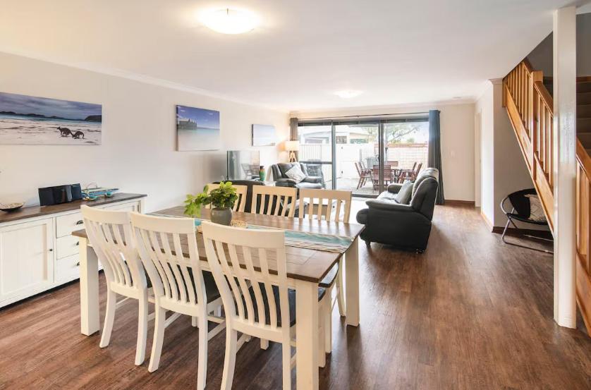 From $74 - Geographe Marina Retreat- WIFI, Bikes and Kayaks