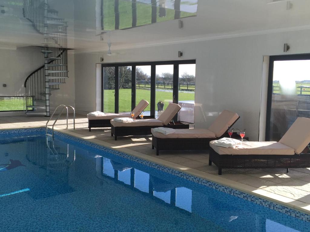 Woodhouse Farm Lodge | Spalding 2024 UPDATED DEALS £70, HD Photos & Reviews