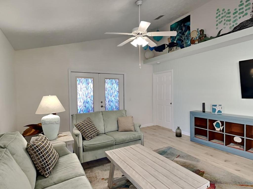 Captain Bennetts Cove, Panama City Beach, FL from $60pp - Book Now