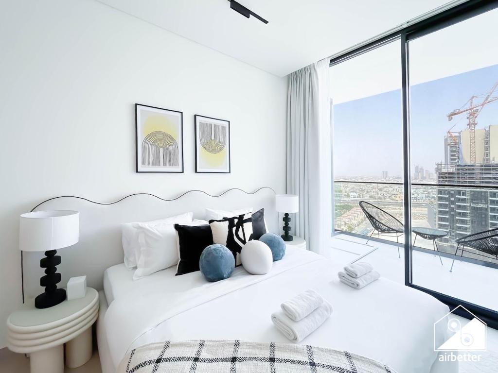 From $84 - JVC best Retreat with Pool Access and Balcony, Dubai