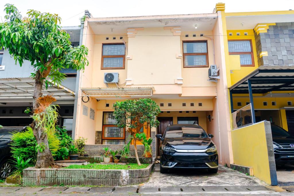House Bandung City 2 from $21 - Book Now