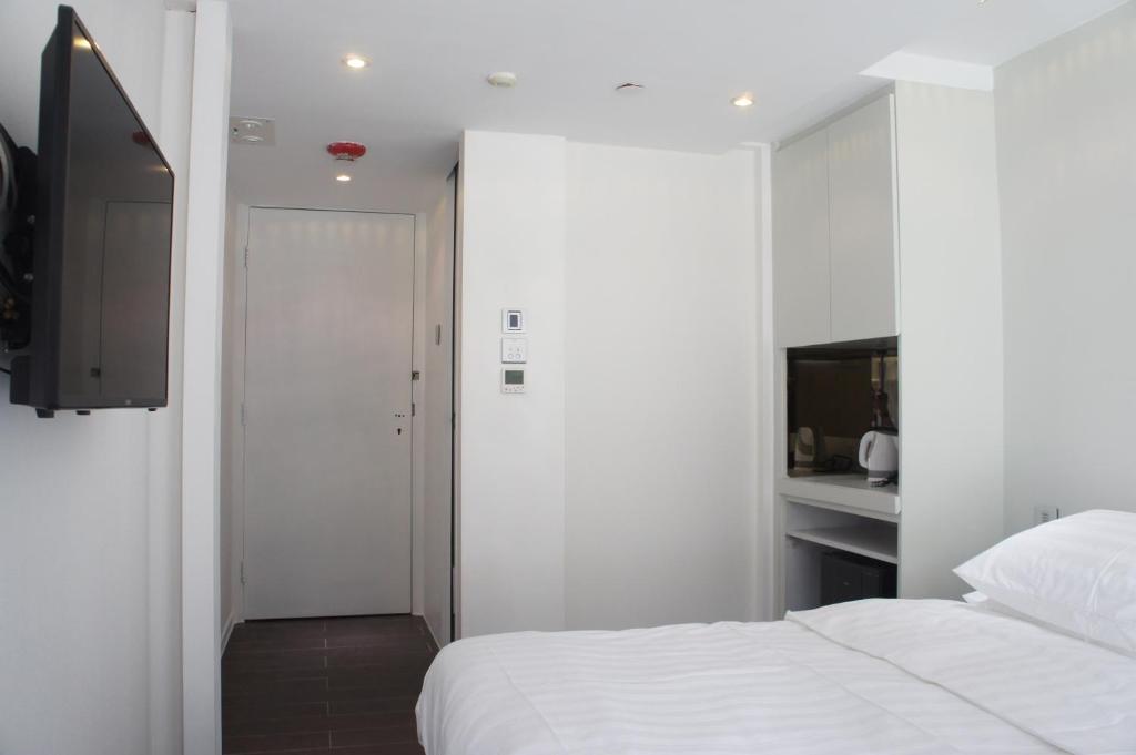 Homy Central, Hong Kong | 2024 Updated Prices, Deals