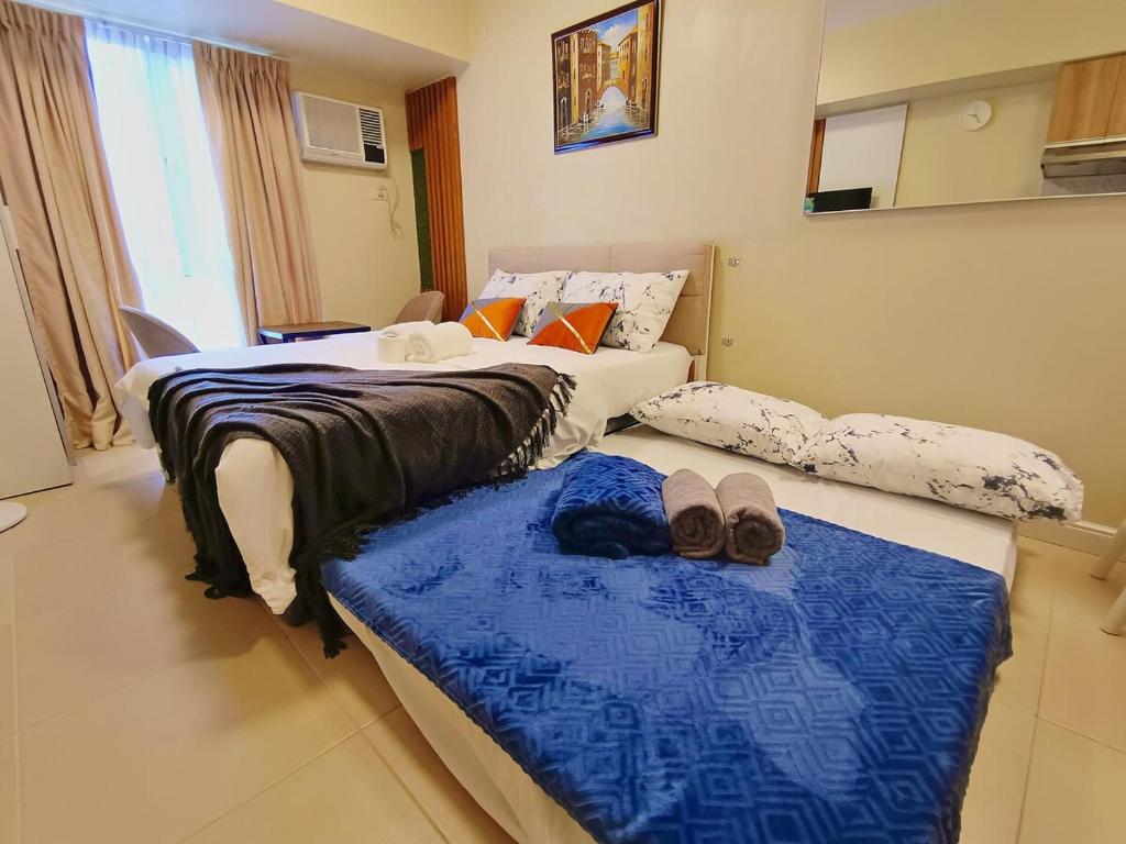 From $15 - 219T3 Avida Riala IT Park Queen Bed 400Mbps Wi-Fi, Cebu City