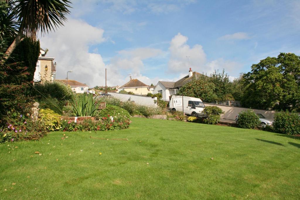 Churston Way Lodge Guest House | Devon Guide