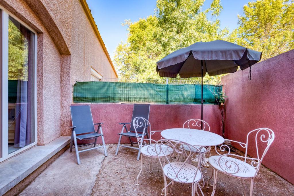 Gîte Rose - Lac Salagou, Le Bosc from €42pp - Book Now