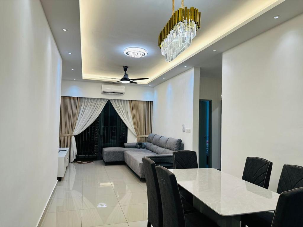 From $53pp - Sentul Home Condo-KLCC View with 3bed,3bath, cooking ...