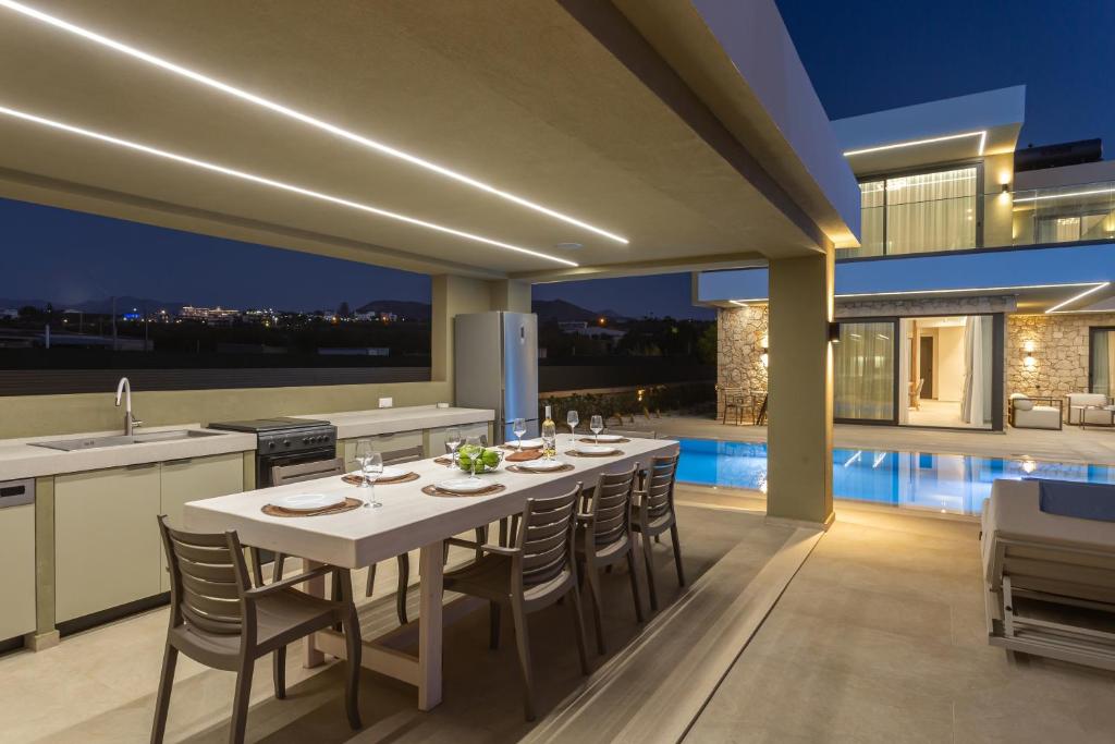 From €46pp - Divel Luxury Villas with heated pools, by Estia, Anissaras ...