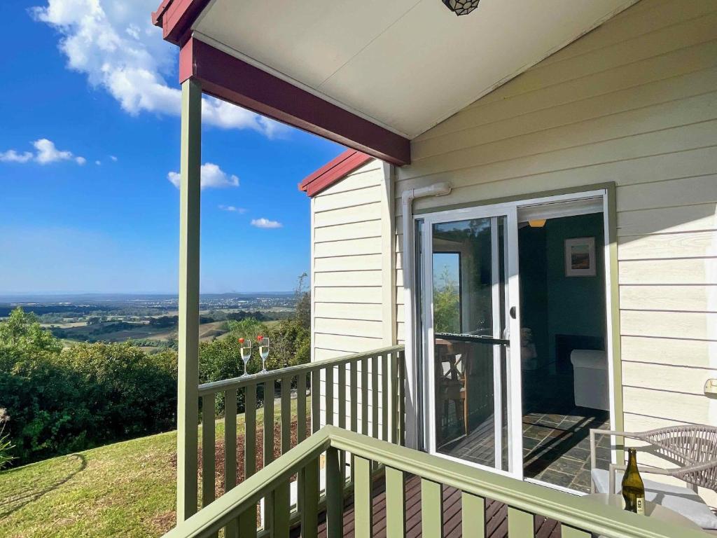 Bimbadeen Estate Villa 3, Mount View from $59pp - Book Now