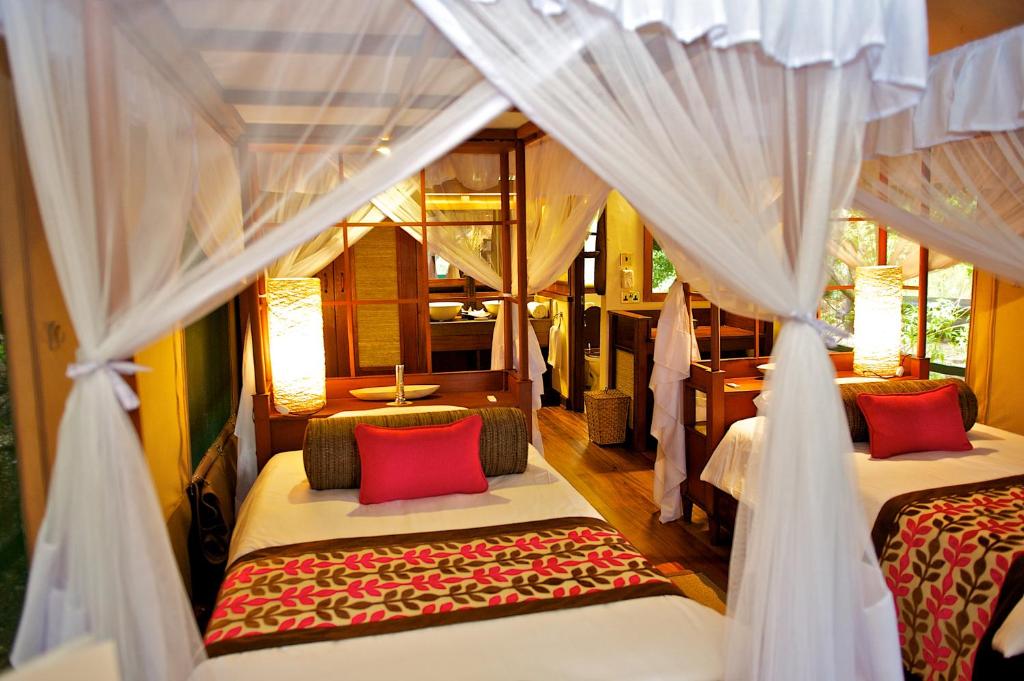 Samburu Intrepids Luxury Tented Camp Hotel, Samburu National Park ...