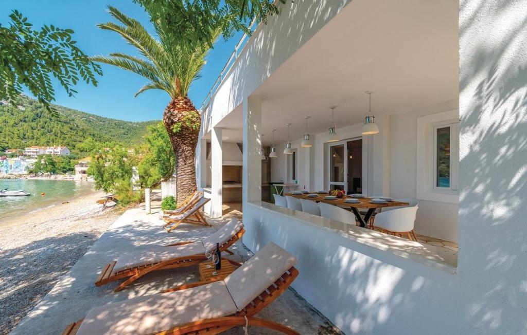 Villa Estera by Villas Guide, Žuljana from €31 - Book Now