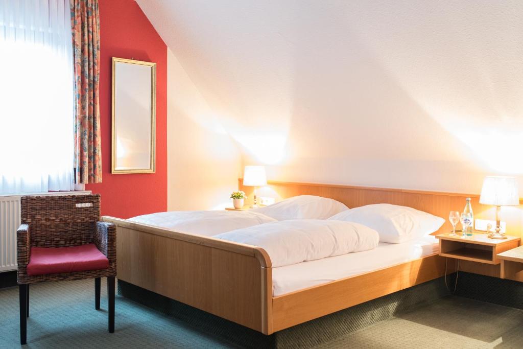 Gasthaus Zum Specht, Hosbach, Germany - Photos, Room Rates & Promotions