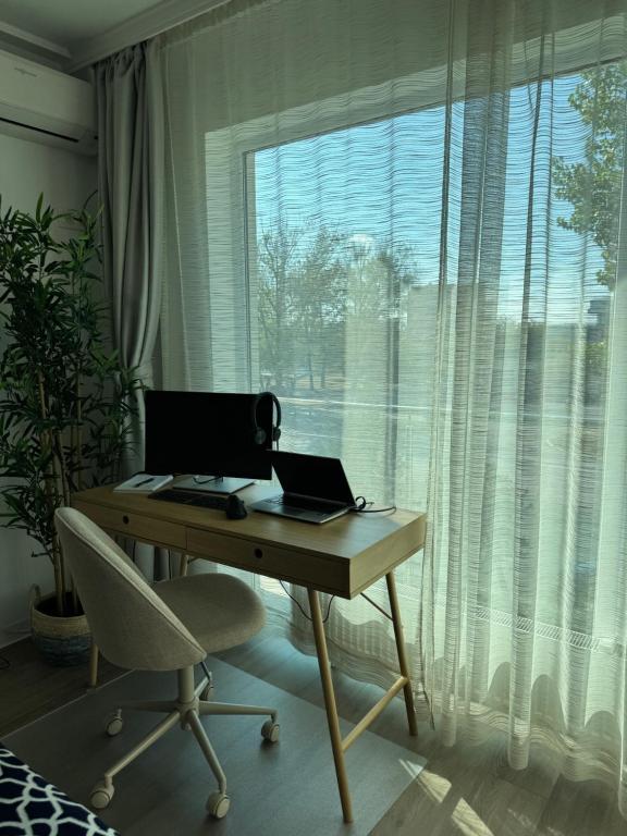 Dari Sol Comfort & Relax 2min from Beach, Mamaia from $75