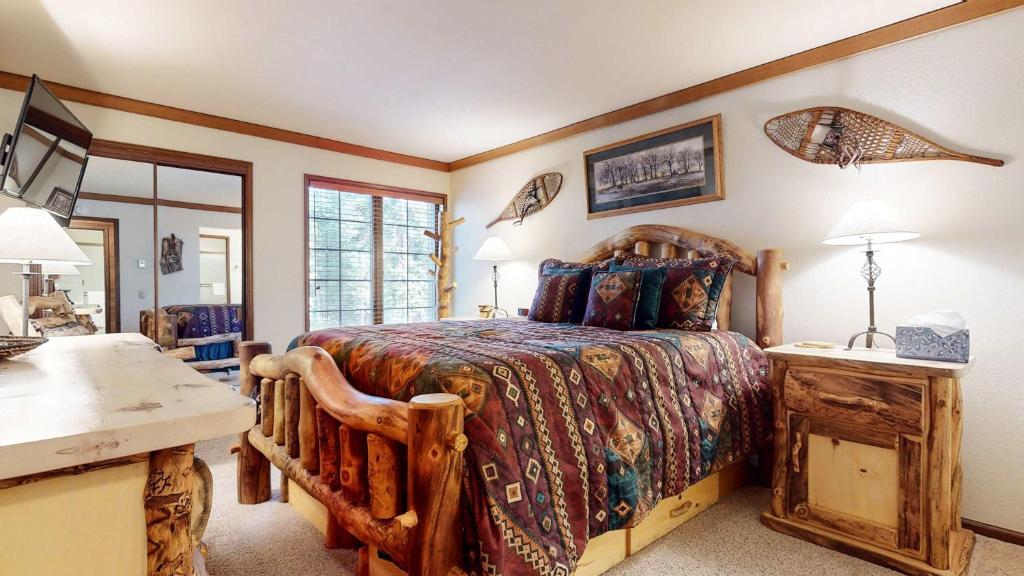 From $66 - Walk to Mammoth Ski Lifts at Canyon Lodge Condo, Mammoth ...