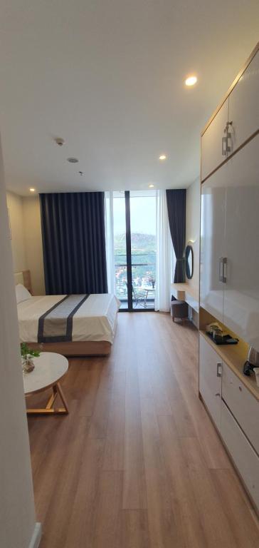 Hung Nguyen, Ha Long from $14 - Book Now