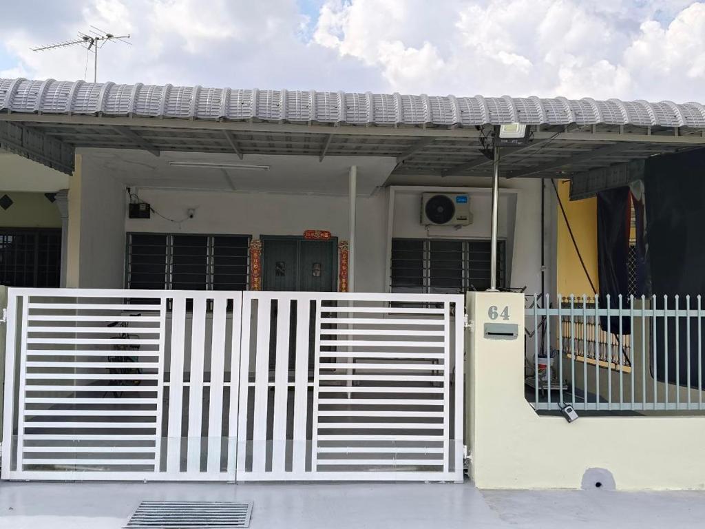 From $58 - Ipoh Simee Guesthouse & Stadium & City Sights & Hospitals