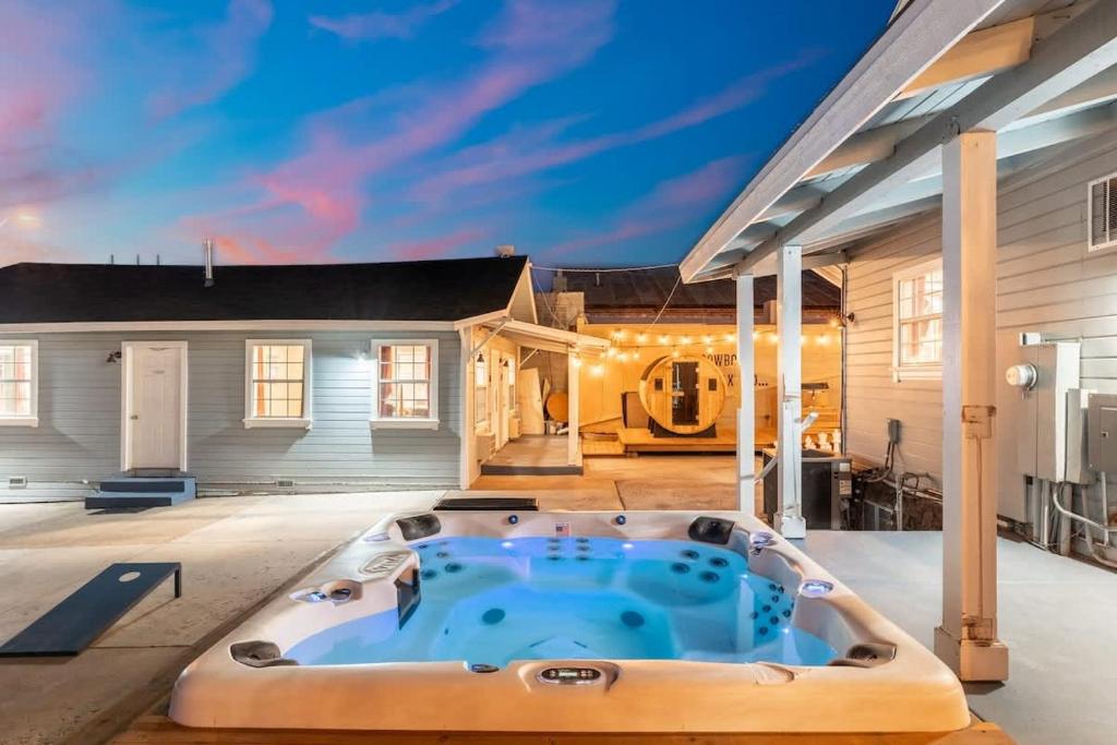 The Cowboy Social Unit 9, Williams, AZ from $82 - Book Now