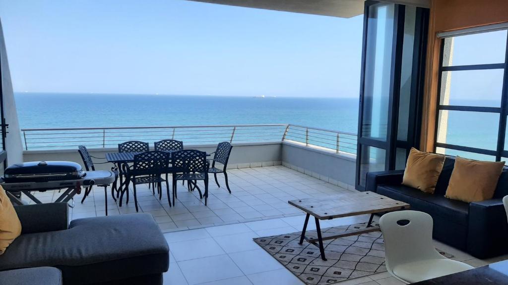 From $30 - 30 Degrees Strictly Family Luxury Penthouse with Sea & Sky ...