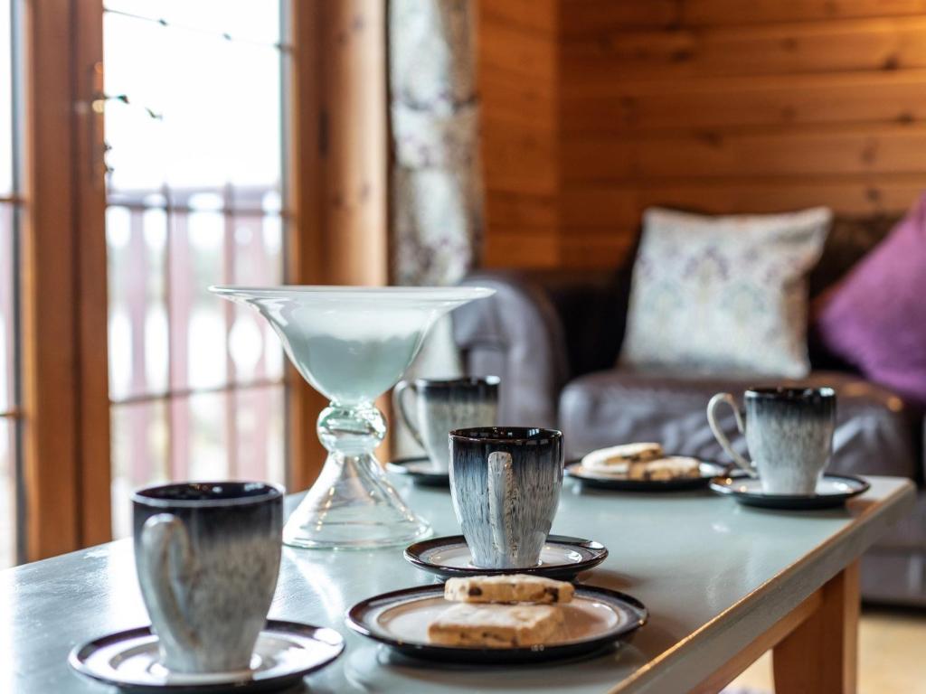 4 Bed in Higher Clovelly 00360 from £42pp - Book Now