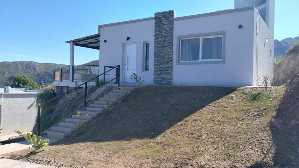 From $26 - Cabañas Altos del Cerro Potrero de los Funes con vistas a las Sierras